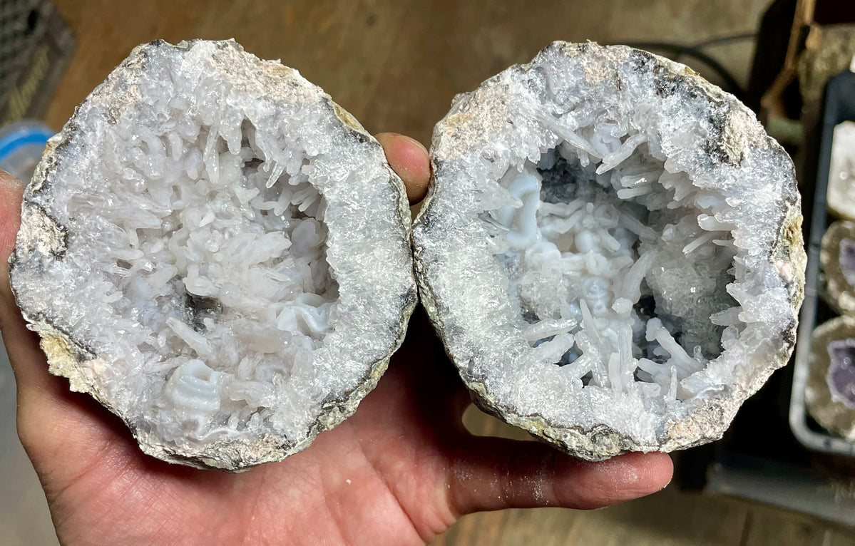 Amazing Trancas Crystal Geode with Stalactites– The Rock Pile Lapidary Arts