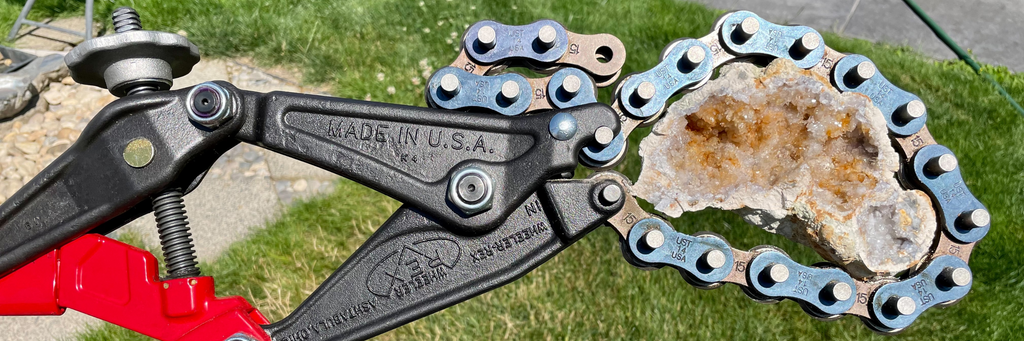 Geode Cracking– The Rock Pile Lapidary Arts